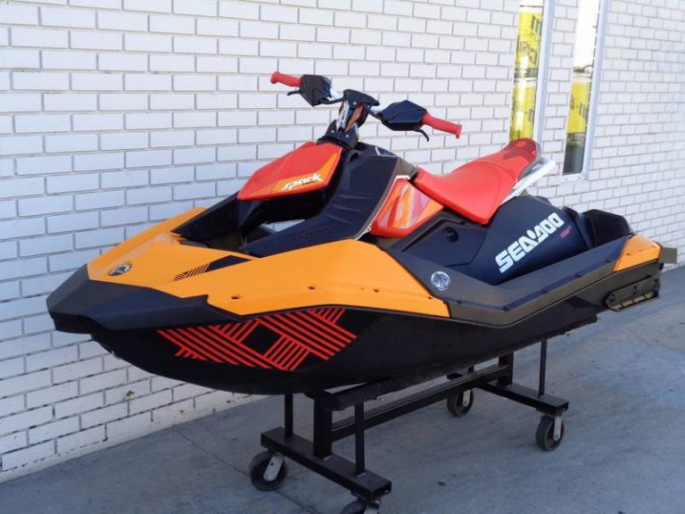 Jet Ski Hours – Everything Buyers Should Know - JetSkiTips.com