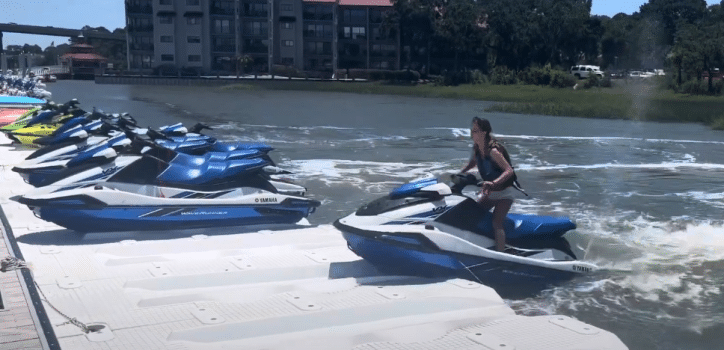 How to Park Jet Ski on Floating Dock (with Video) - JetSkiTips.com
